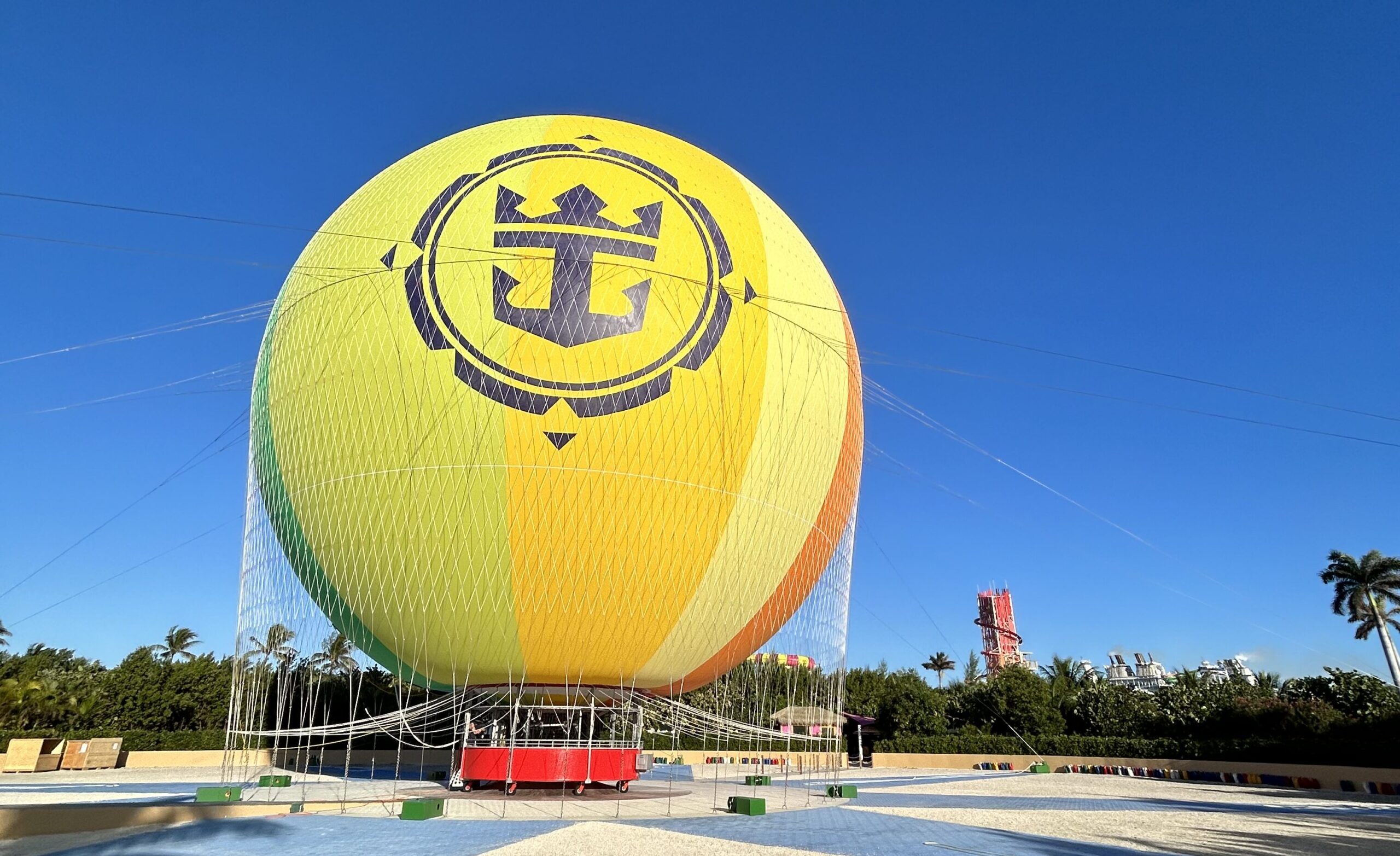 A new tethered balloon in the Bahamas Island CocoCay - Aerophile
